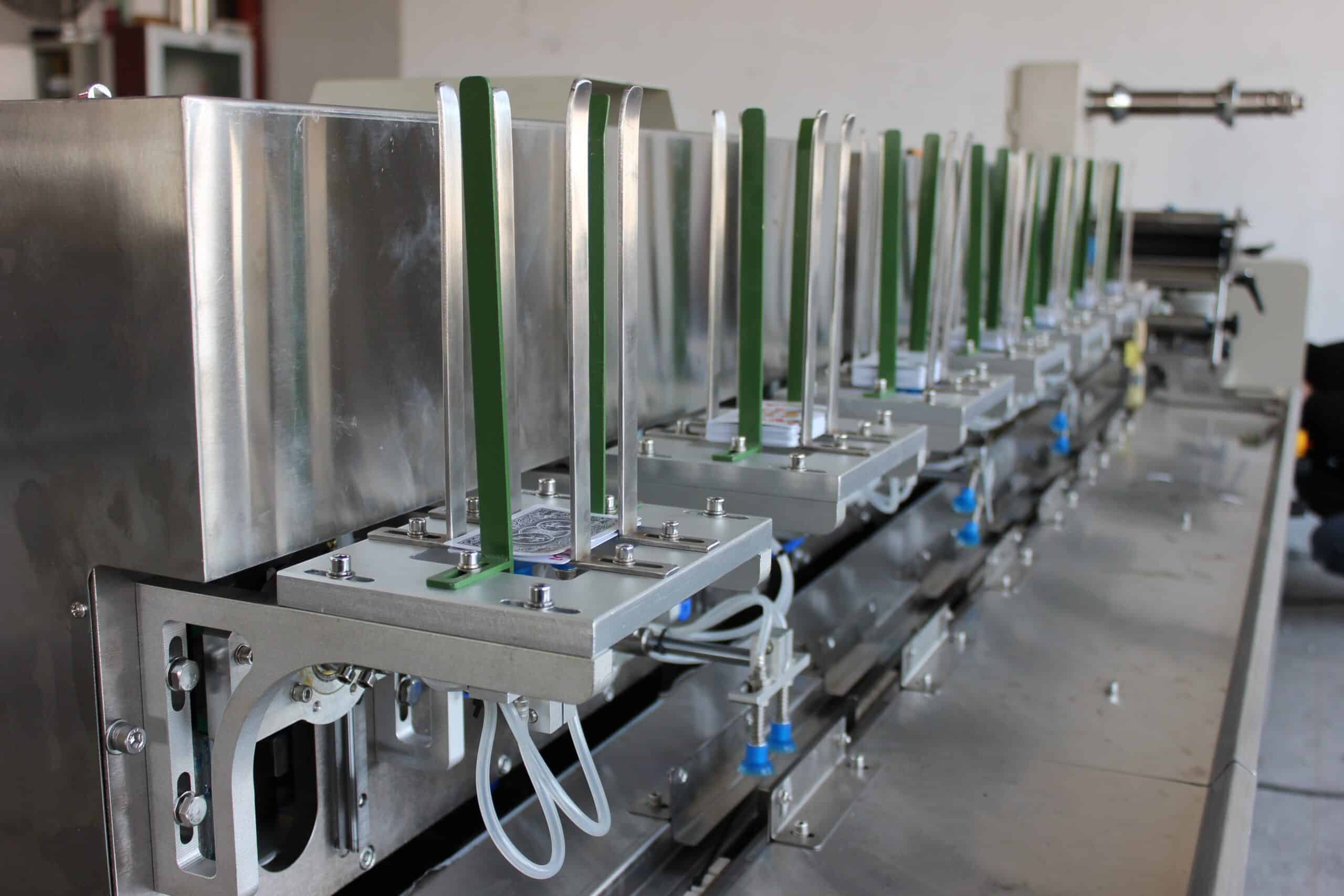 High Speed Game Card Wrapping Machine -Lintyco